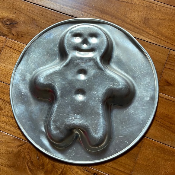 Vintage | Kitchen | Vintage Gingerbread Cake Pan Round Frame Shape ...